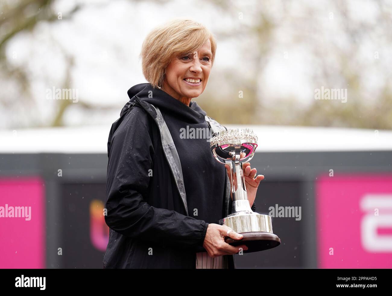 Liz mccolgan london marathon hi-res stock photography and images - Alamy