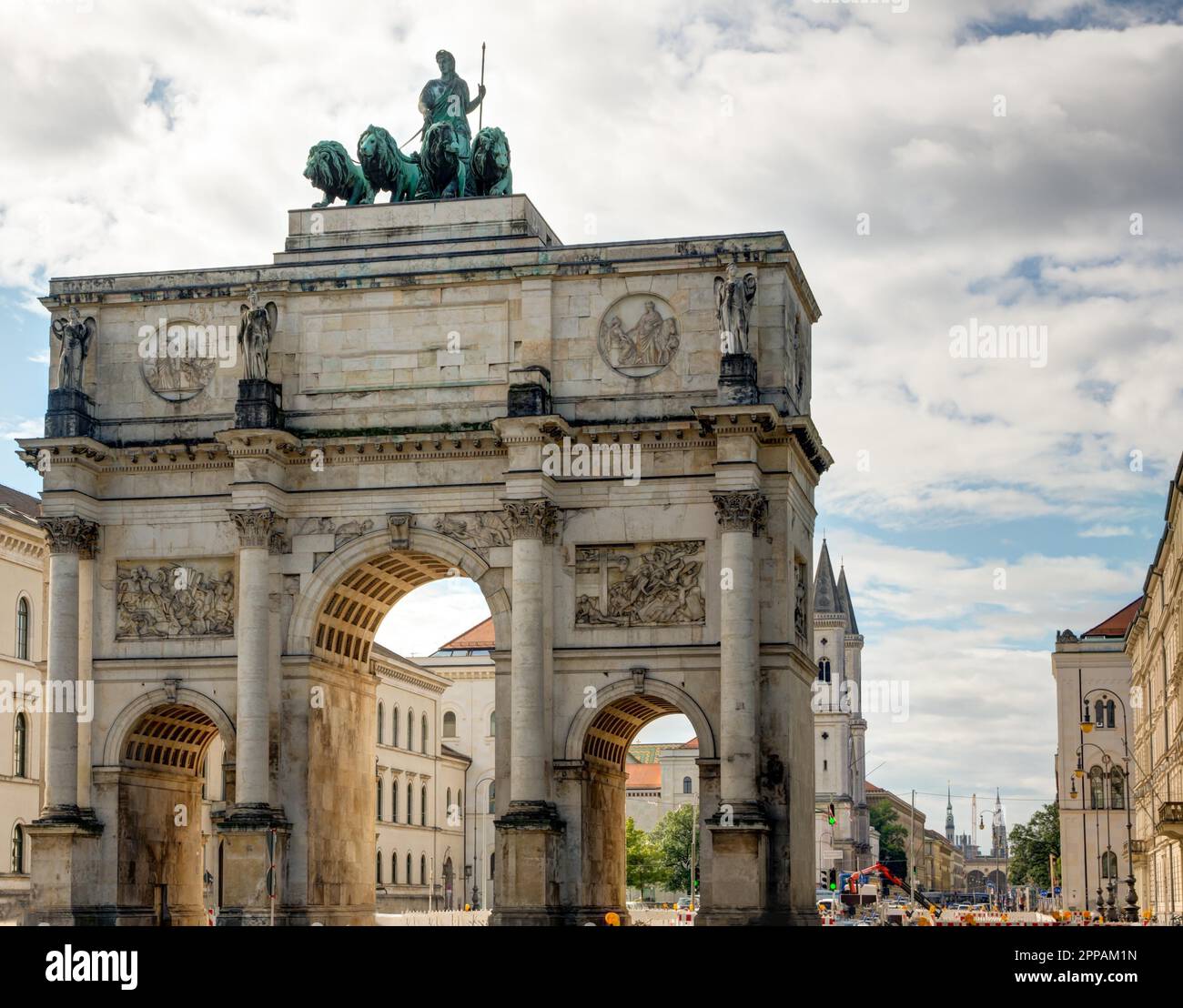 The Siegestor (Victory Gate) in Munich (Germany) (Bavaria Stock Photo ...