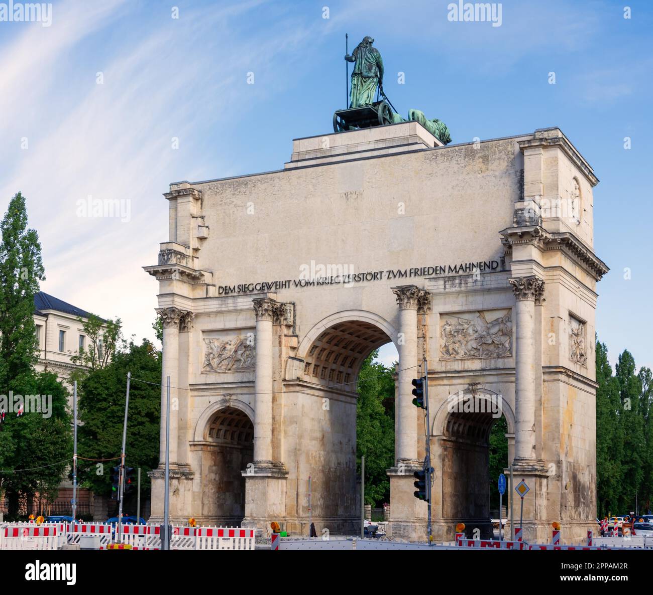 The Siegestor (Victory Gate) in Munich (Germany) (Bavaria Stock Photo ...