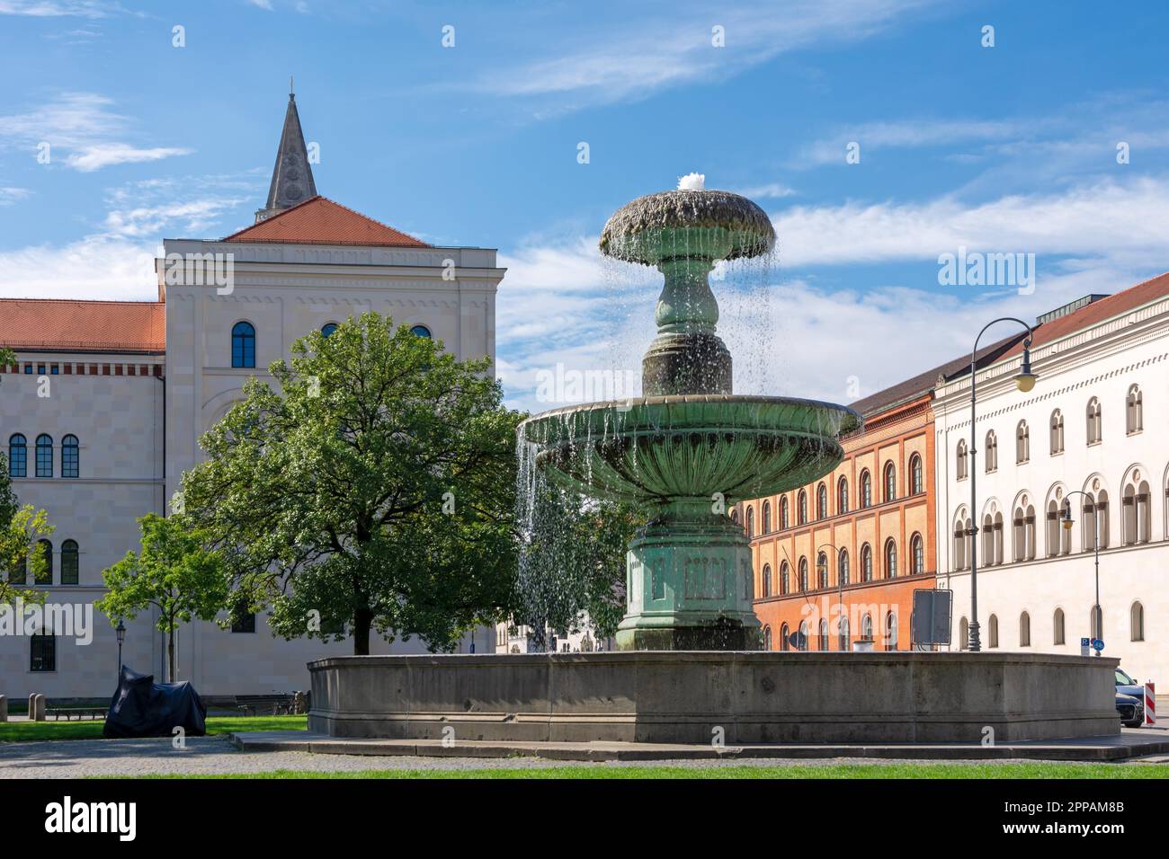Fountain at the Ludwig Maximilian University of Munich Stock Photo - Alamy