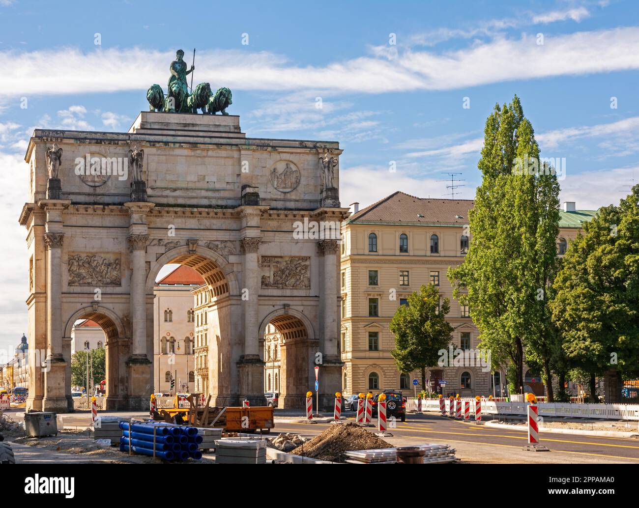 The Siegestor (Victory Gate) in Munich (Germany) (Bavaria Stock Photo ...