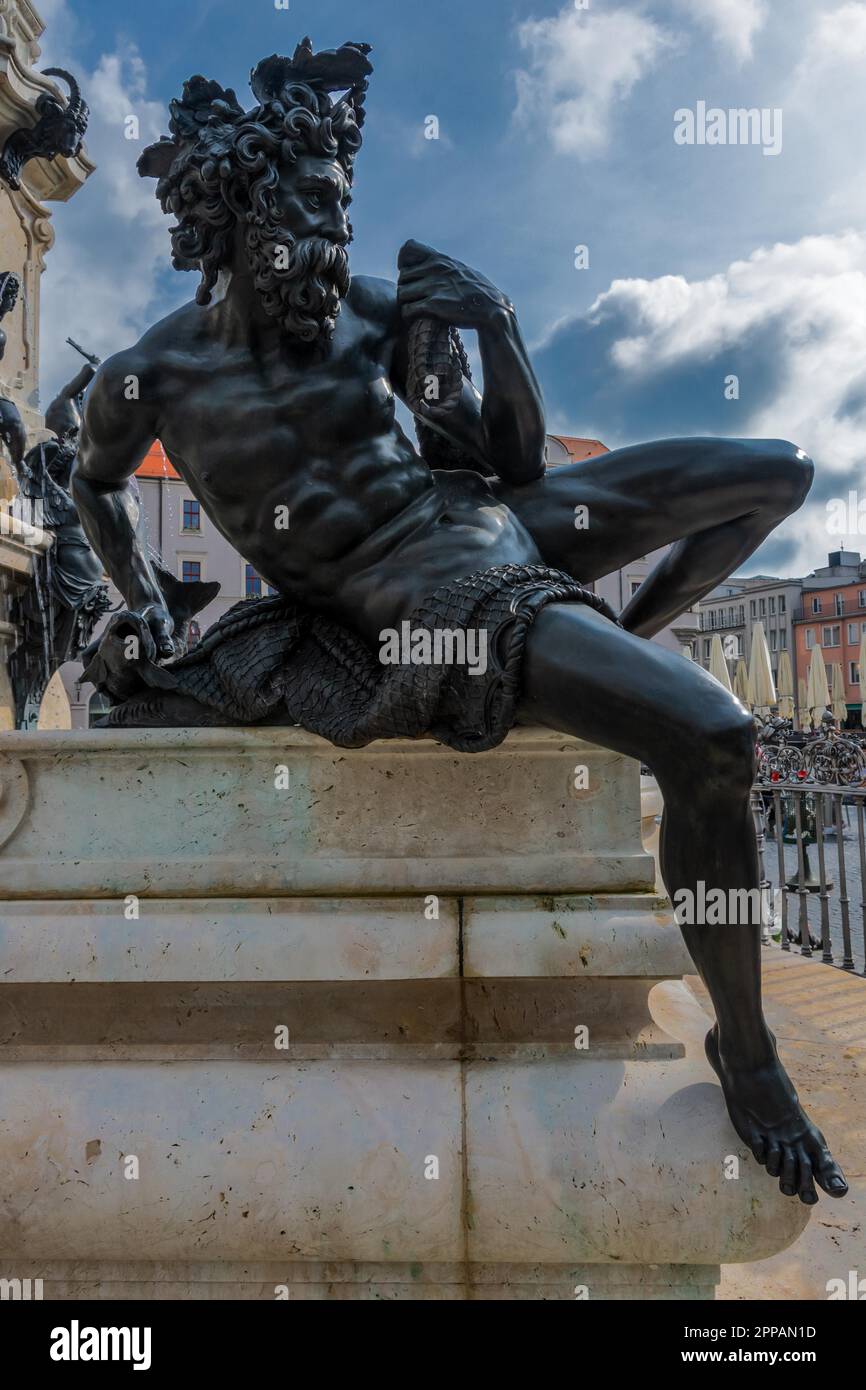 Historic Augustus fountain in Augsburg, built in the 16th century Stock Photo - Alamy