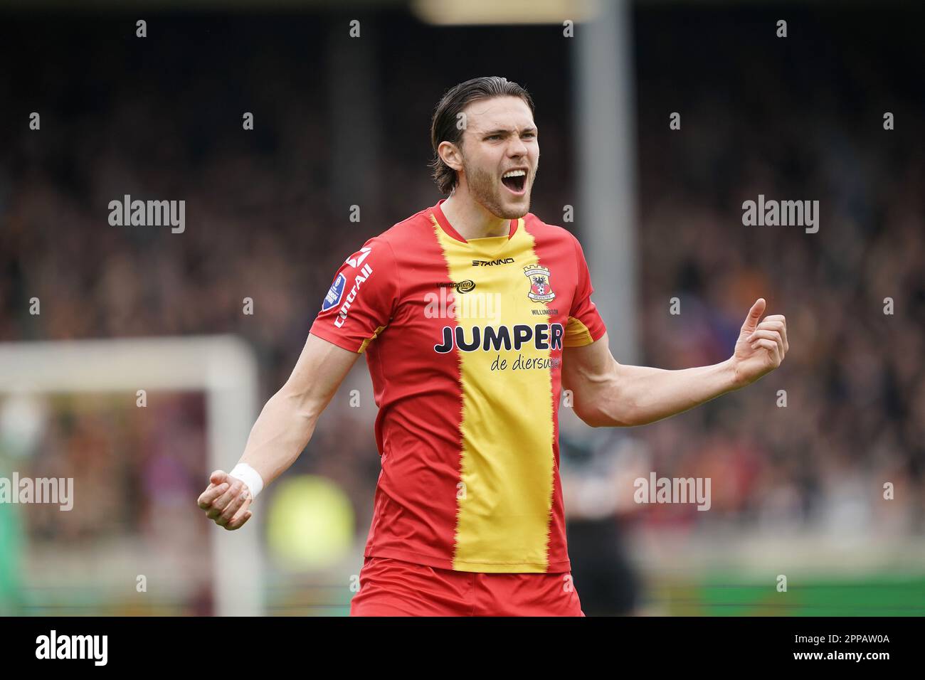 DEVENTER - Willum Willumsson of Go Ahead Eagles 1-0 during the Dutch ...