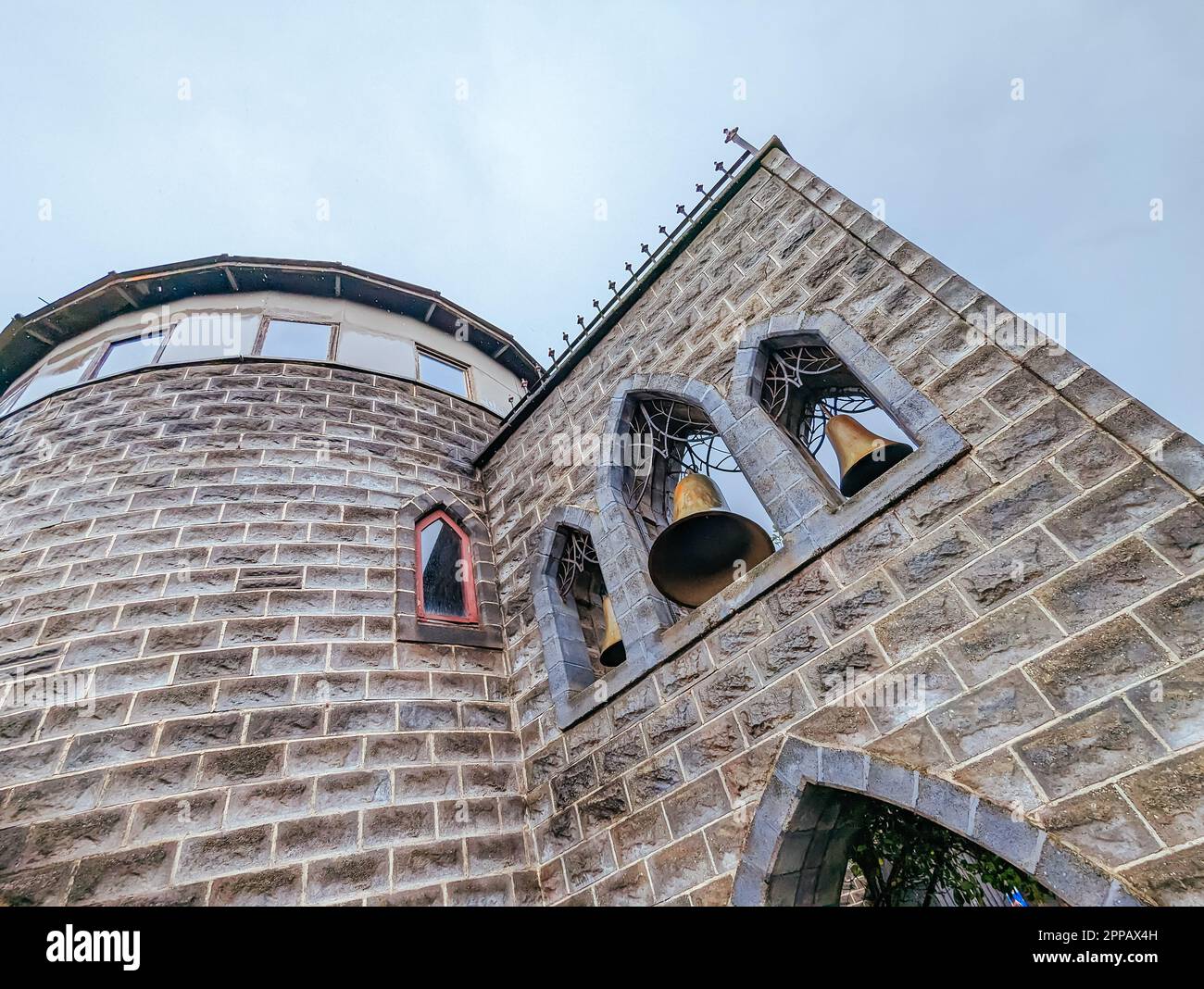 Kryal castle hi-res stock photography and images - Alamy