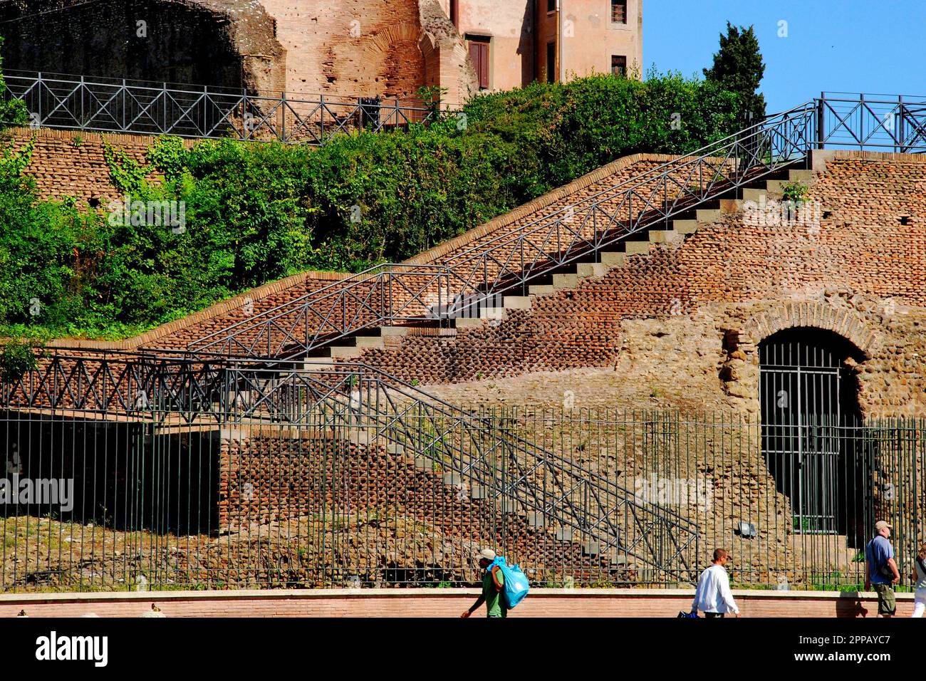 Goddess roma aeterna hi-res stock photography and images - Alamy