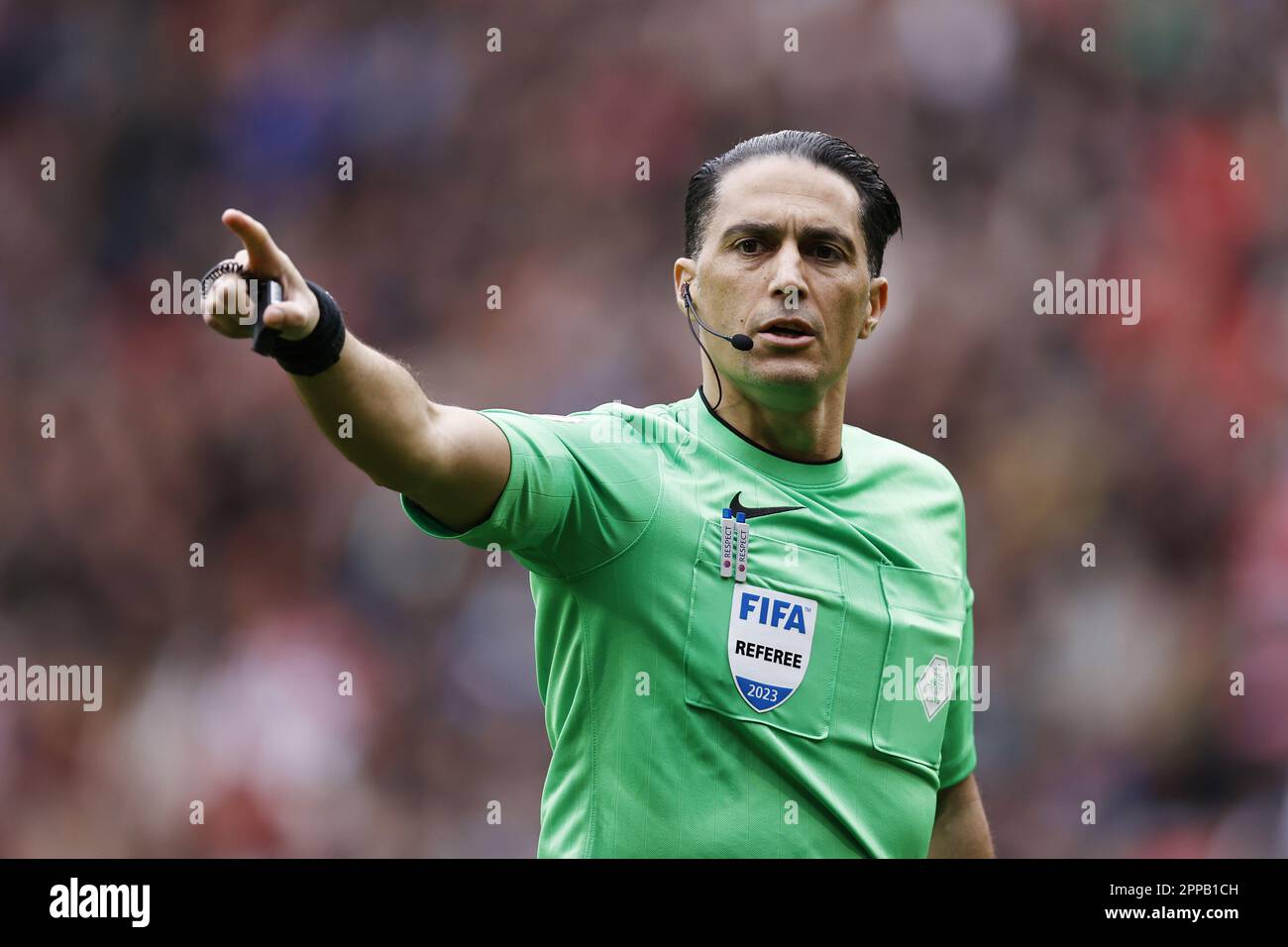 EINDHOVEN - referee Serdar Gozubuyuk during the Dutch premier league ...