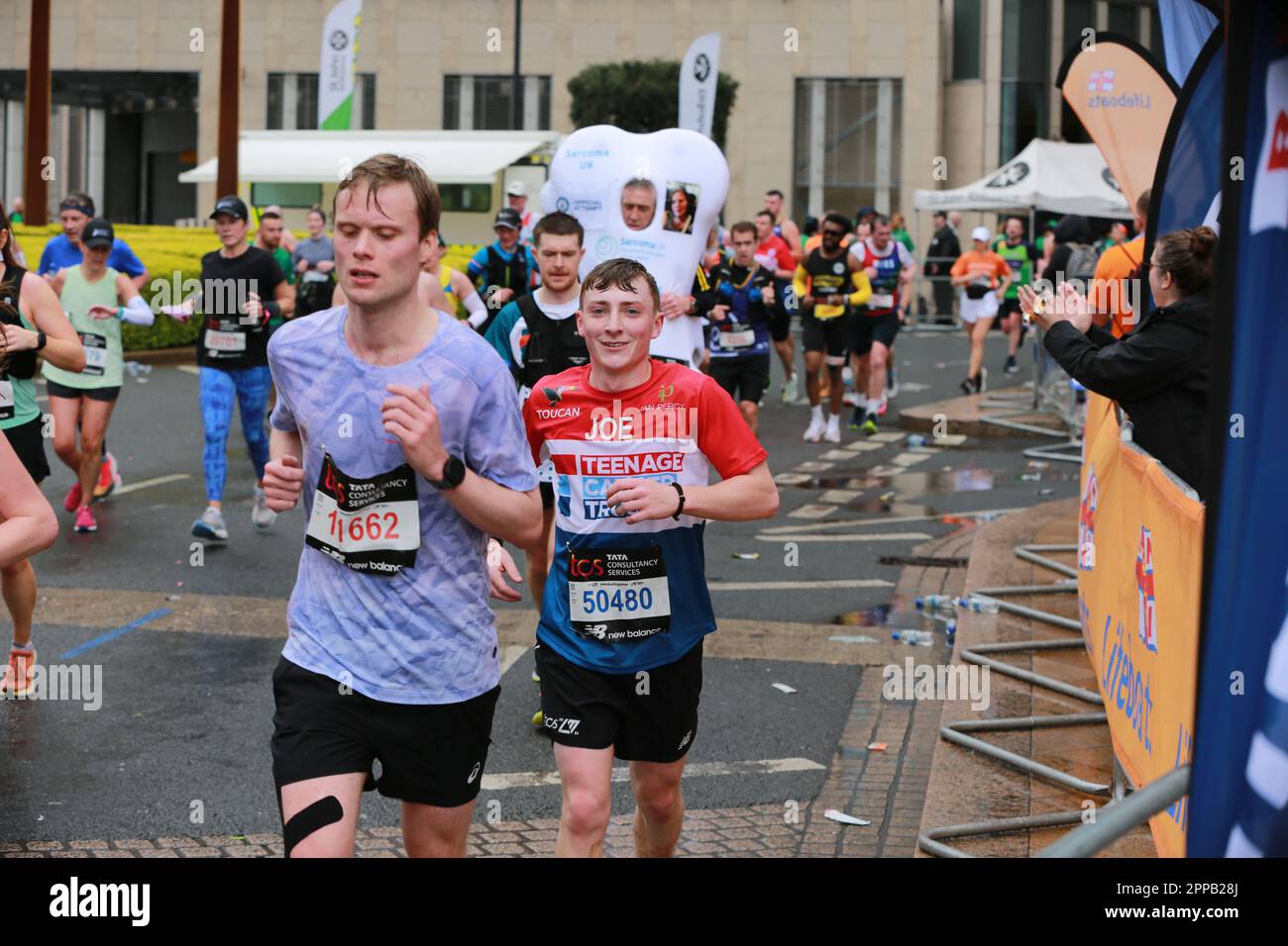 London, UK. 23 April 2023. The 2023 TCS London Marathon. Runners of the ...