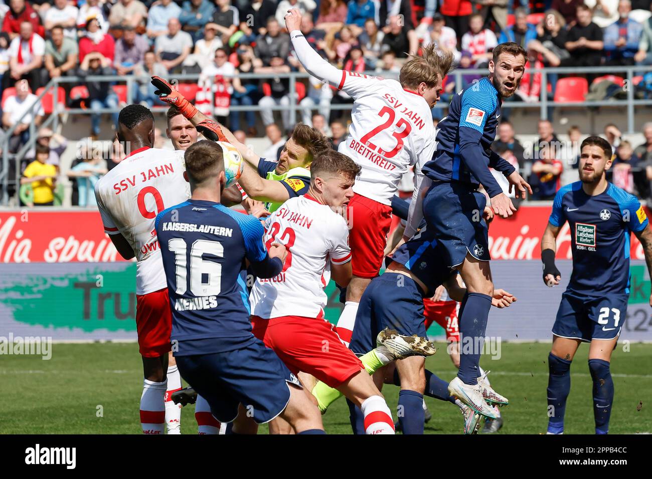 Regensburg, Germany. 23rd Apr, 2023. Soccer: 2nd Bundesliga, Jahn ...