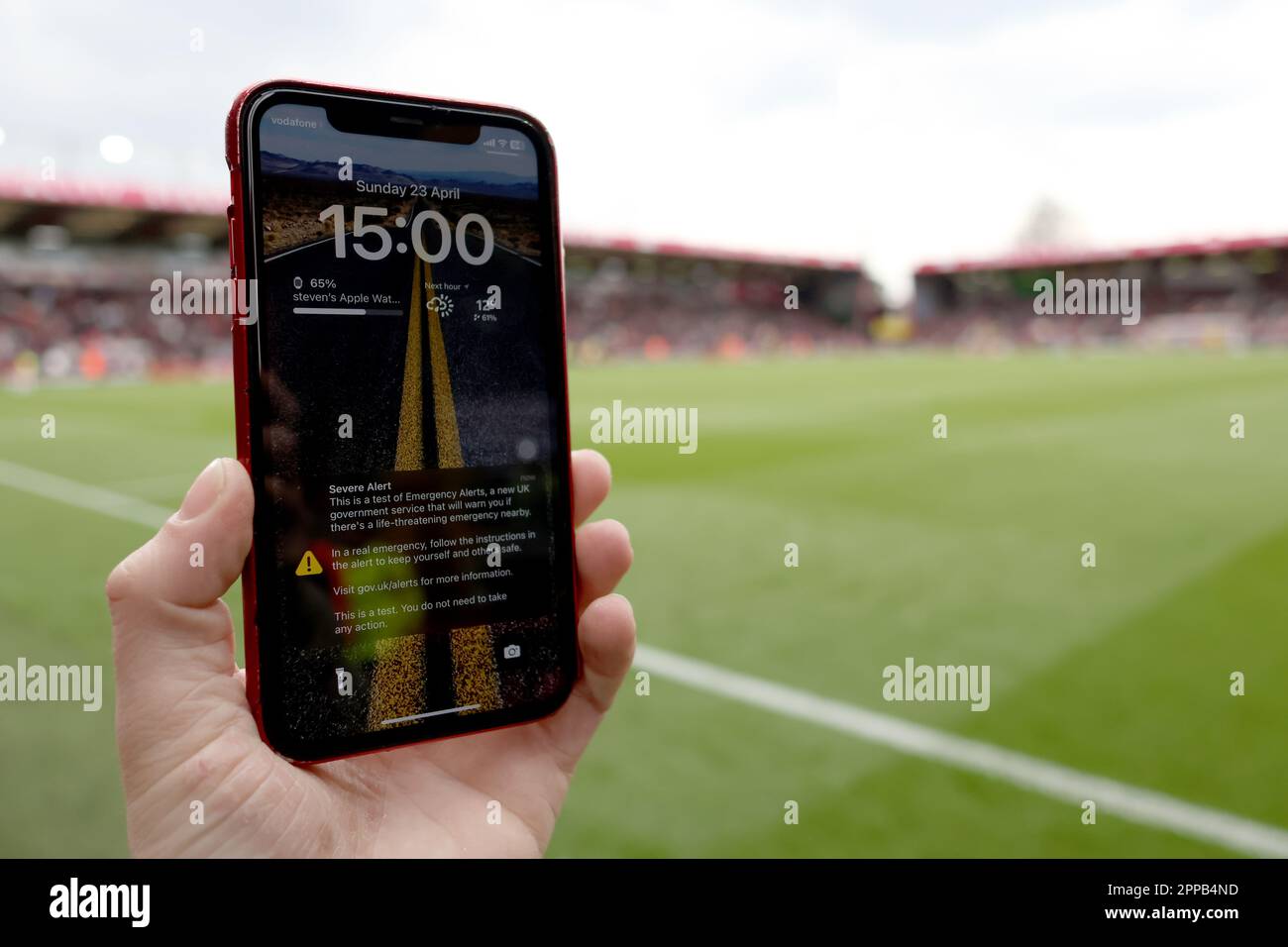 Emergency alert hi-res stock photography and images - Alamy