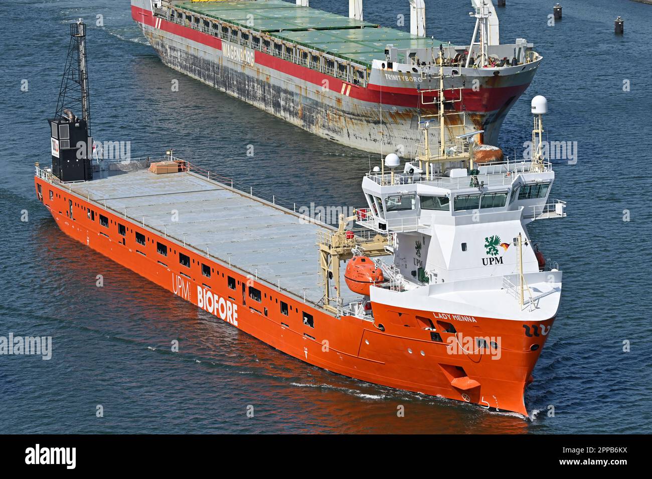 LADY MENNA passing the Kiel Canal Stock Photo - Alamy