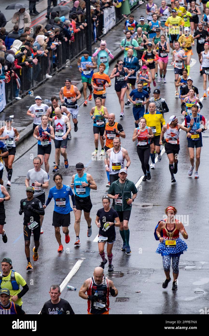 Participants taking part in the 2023 TCS London Marathon on 23rd April ...