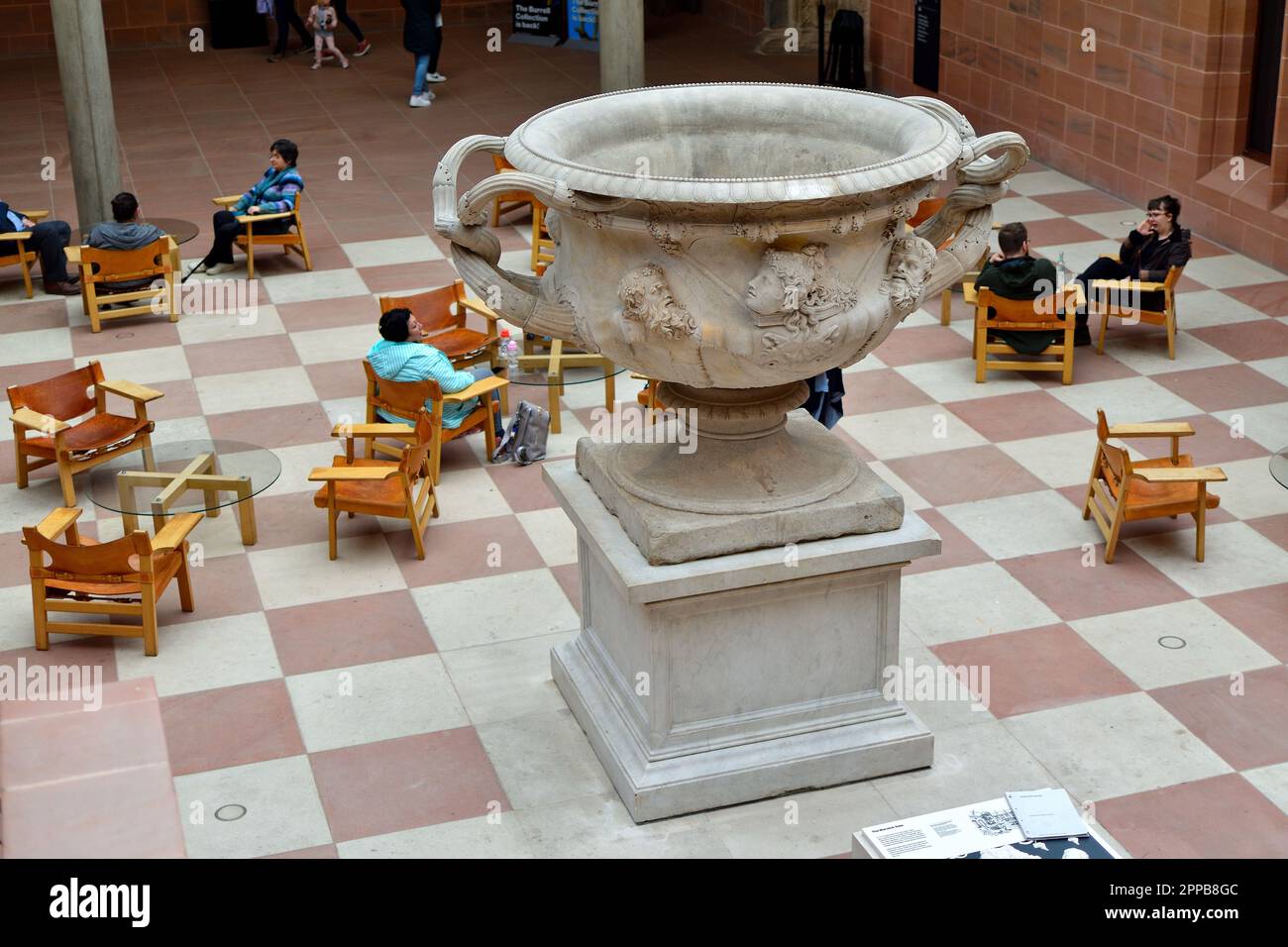 Thinker the burrell collection hi-res stock photography and images - Alamy