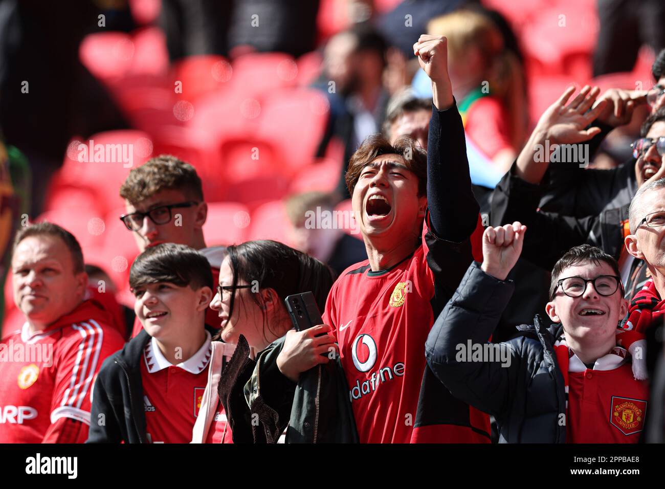 Football fans uk cheering stadium hi-res stock photography and images ...