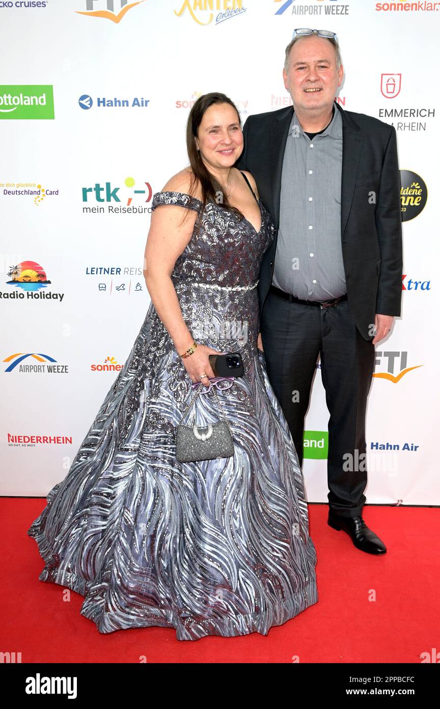 Walter Waldi Lehnertz mit Partnerin bei der Verleihung der Goldenen ...