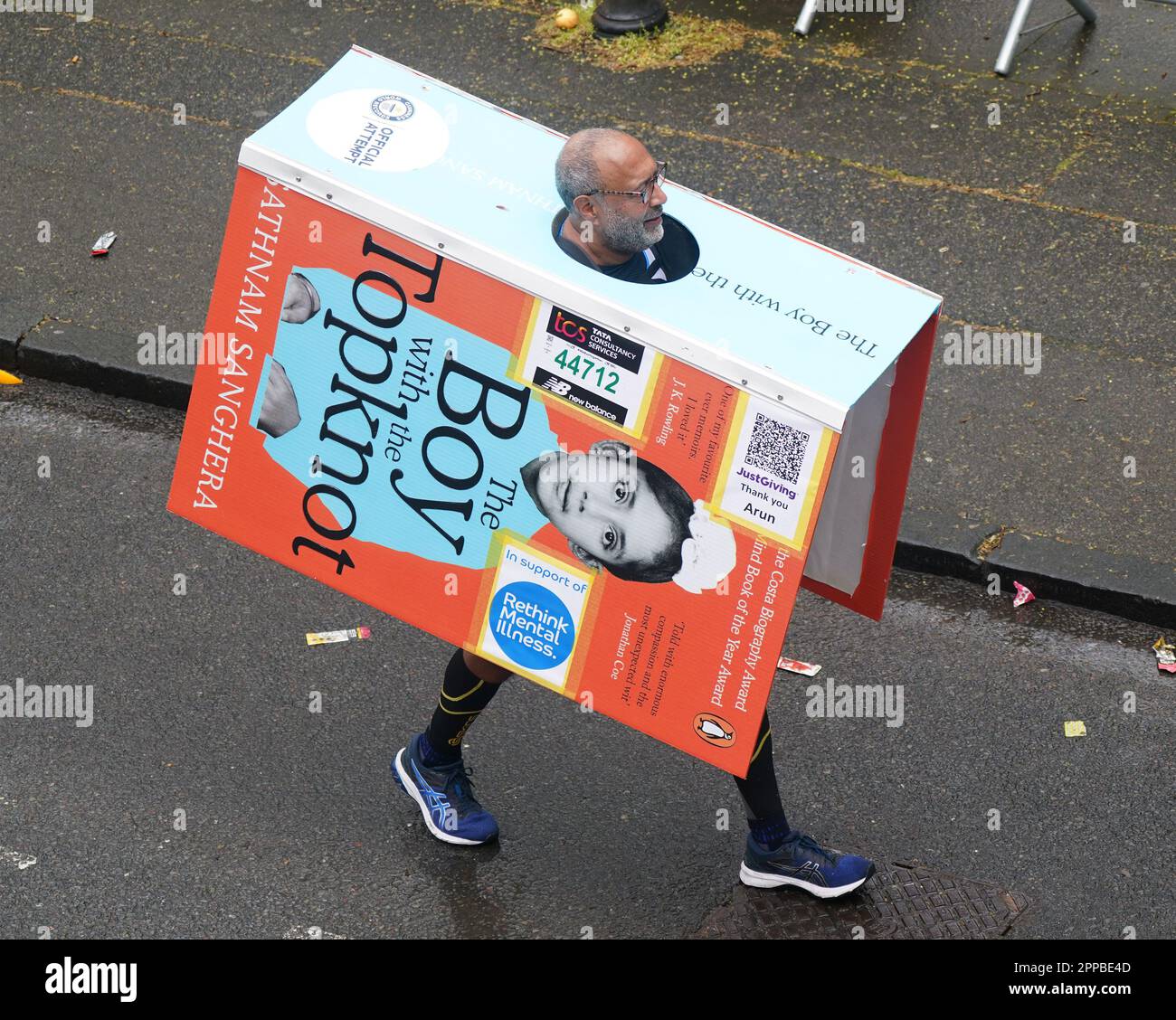 Runners reach the Isle of Dogs during the TCS London Marathon. Picture ...