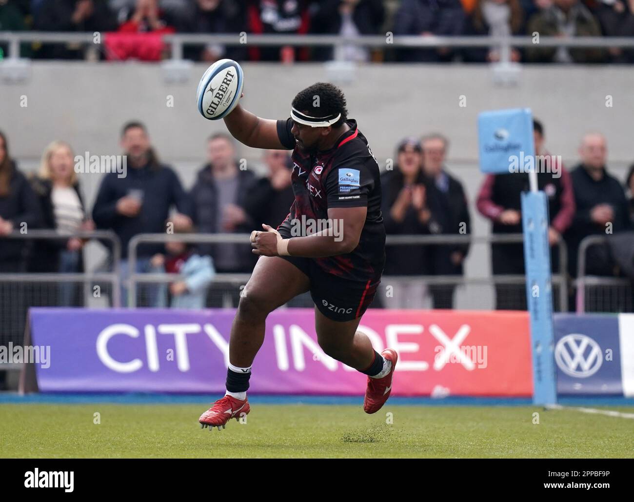Saracens' Eroni Mawi scores their side's fourth try of the game during ...