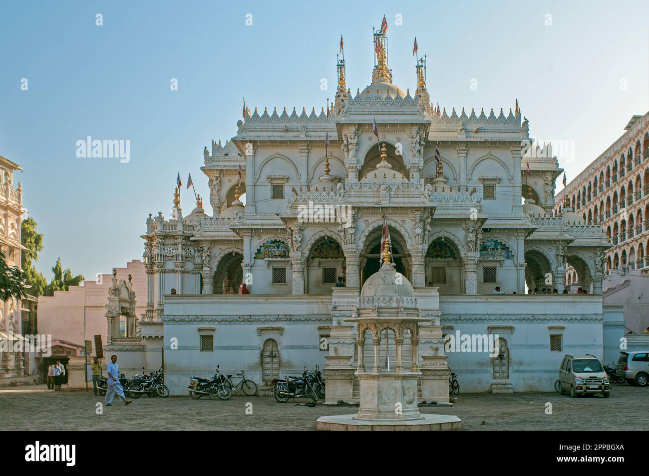 01 03 2009 Gadhada Swaminarayan Temple is one of six temples which was ...