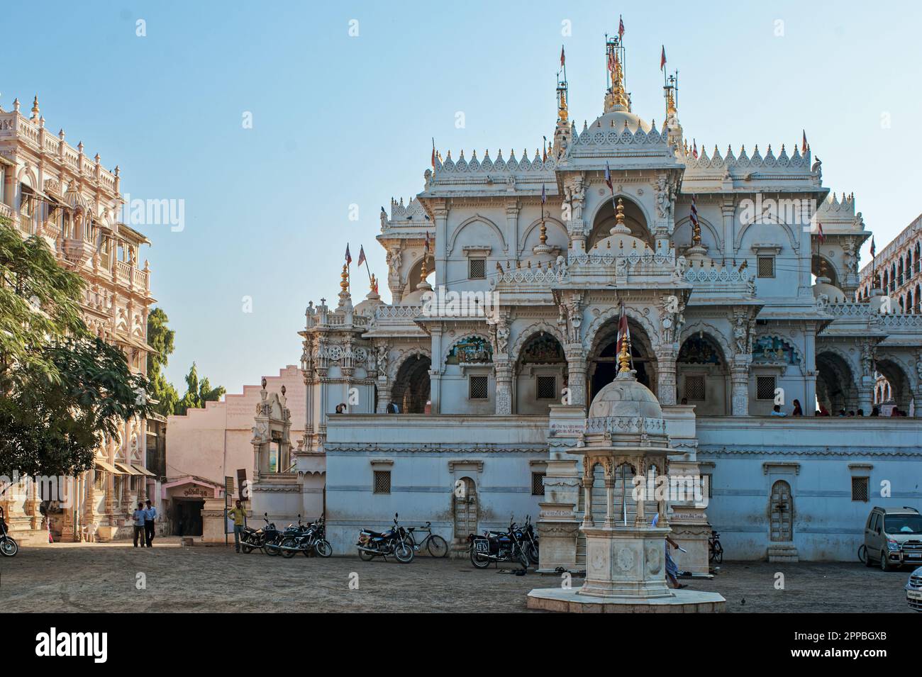 01 03 2009 Gadhada Swaminarayan Temple is one of six temples which was ...