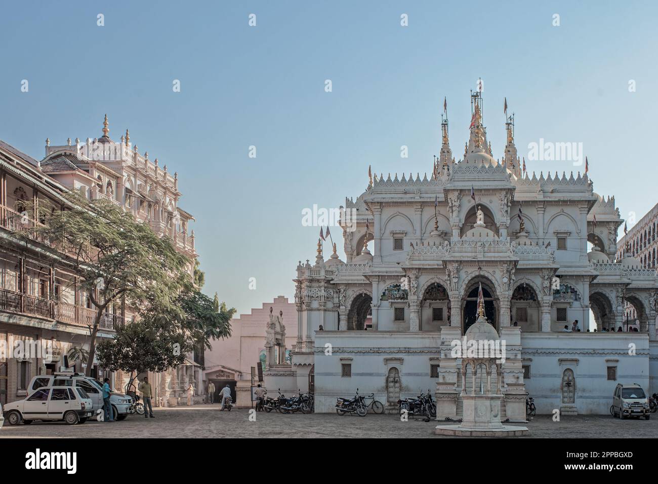01 03 2009 Gadhada Swaminarayan Temple is one of six temples which was ...