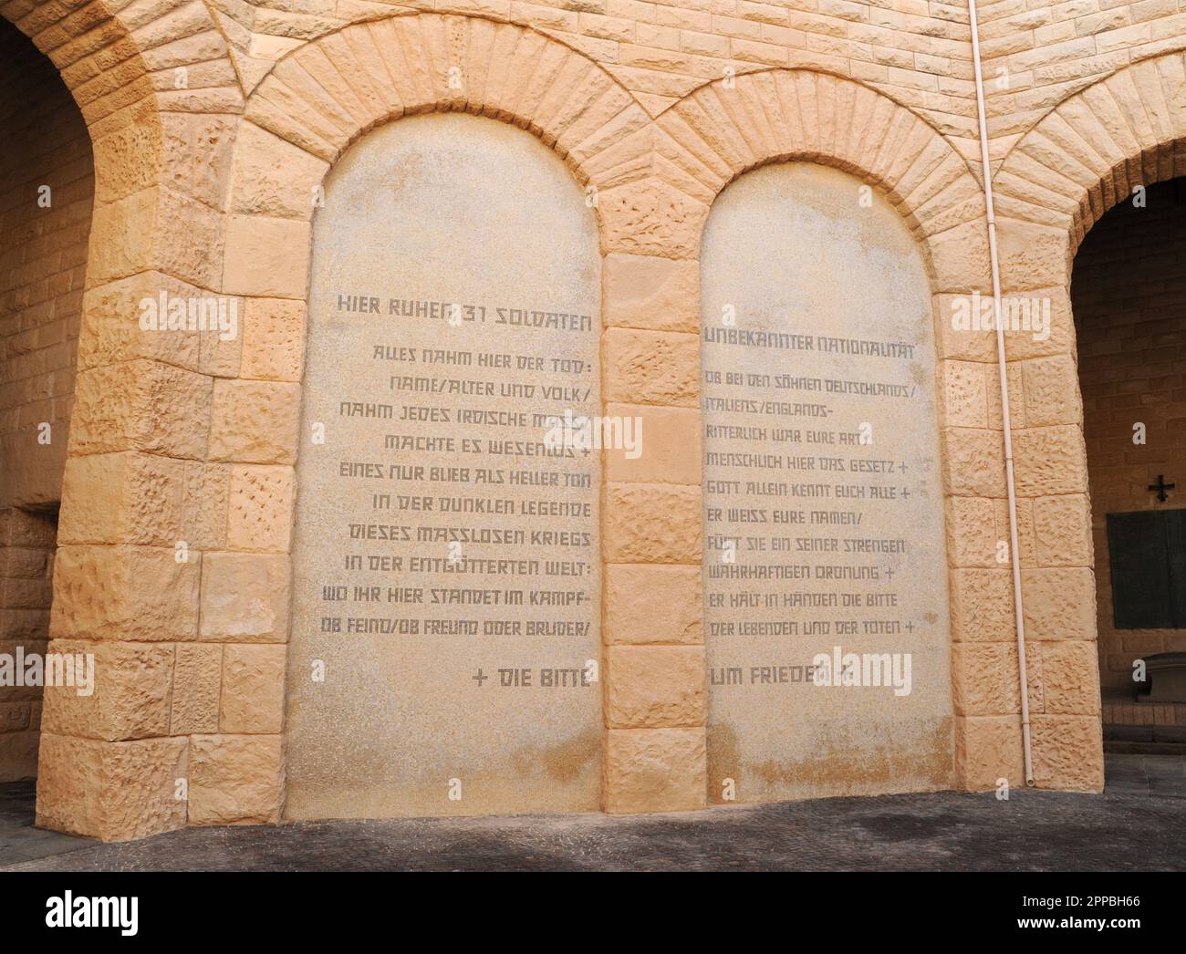El alamein german war cemetery hi-res stock photography and images - Alamy