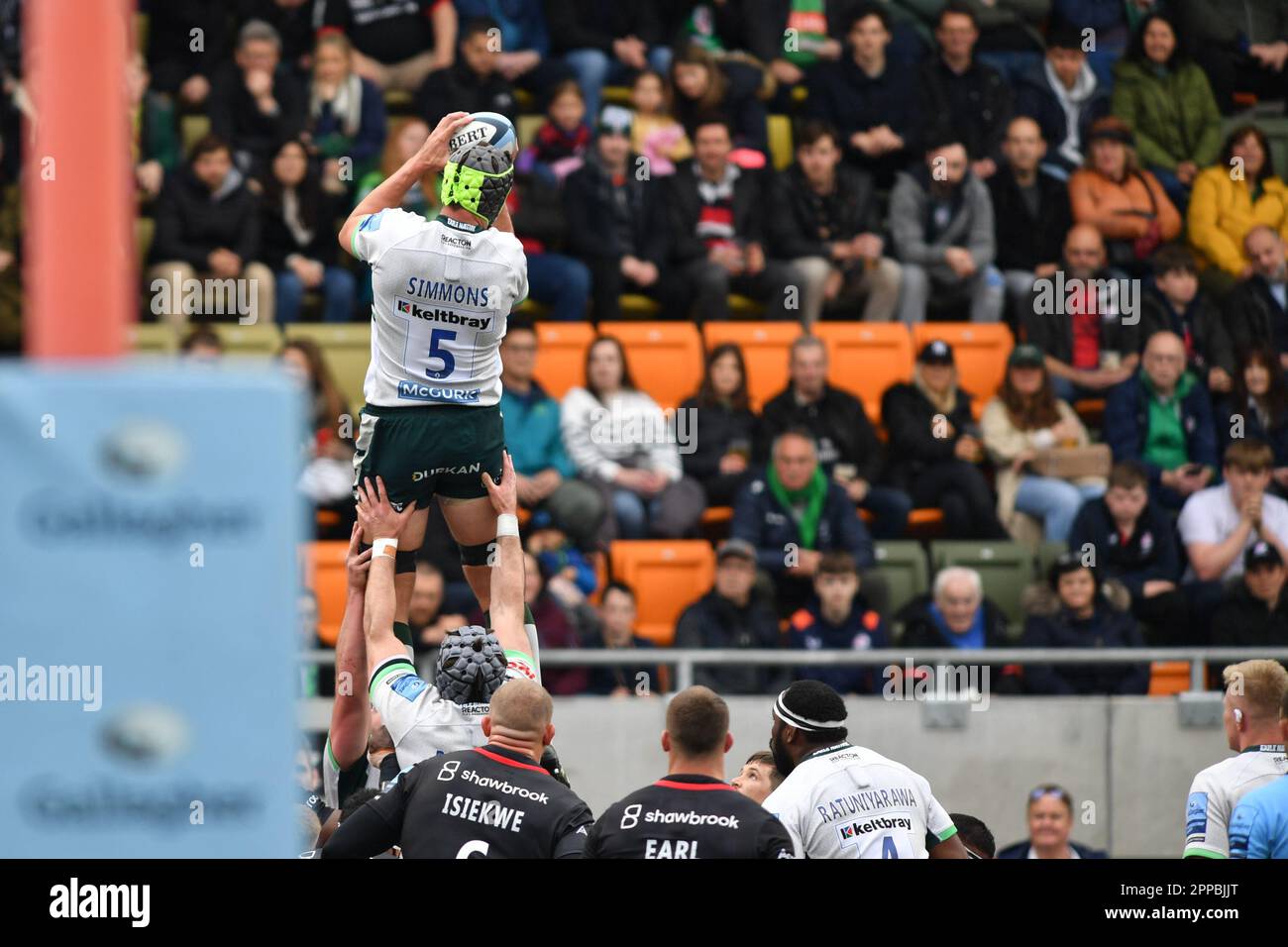 Rob Simmons of London Irish collects the line in ball during the ...