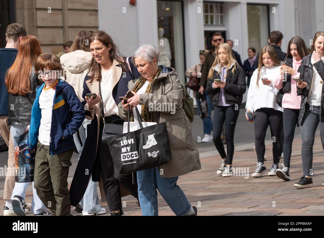 Glasgow, Scotland, UK. 23rd Apr, 2023. Pedestrians in Glasgow city ...