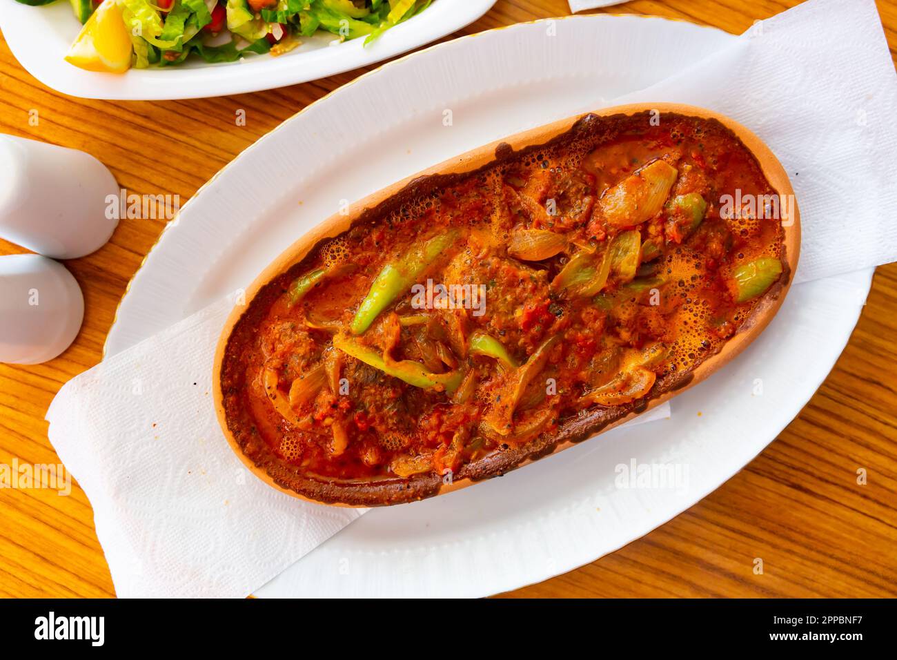 Turkish Kofte with vegetables Stock Photo - Alamy