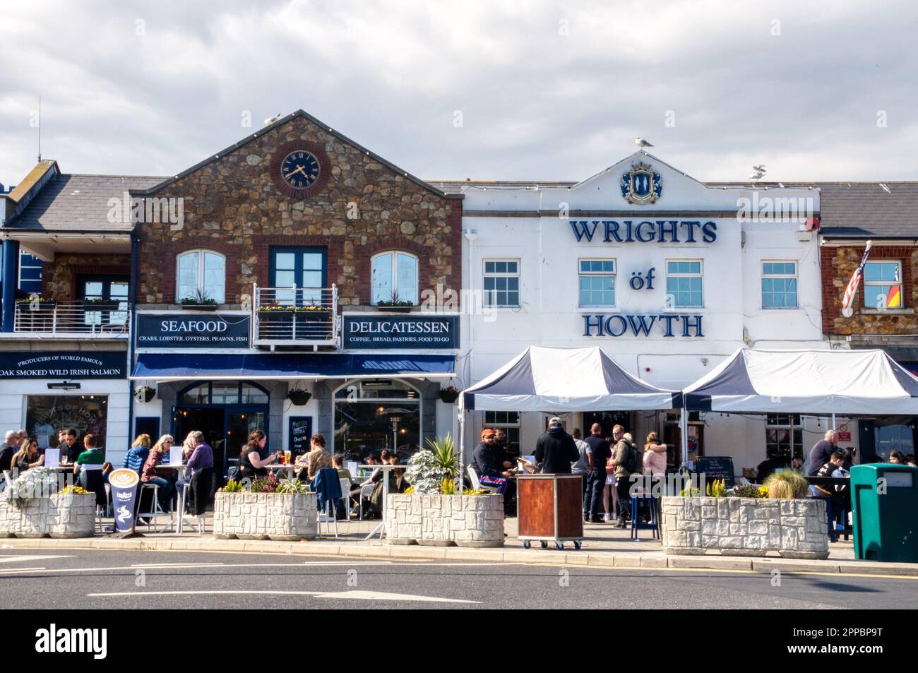 Dublin trawler hi-res stock photography and images - Alamy