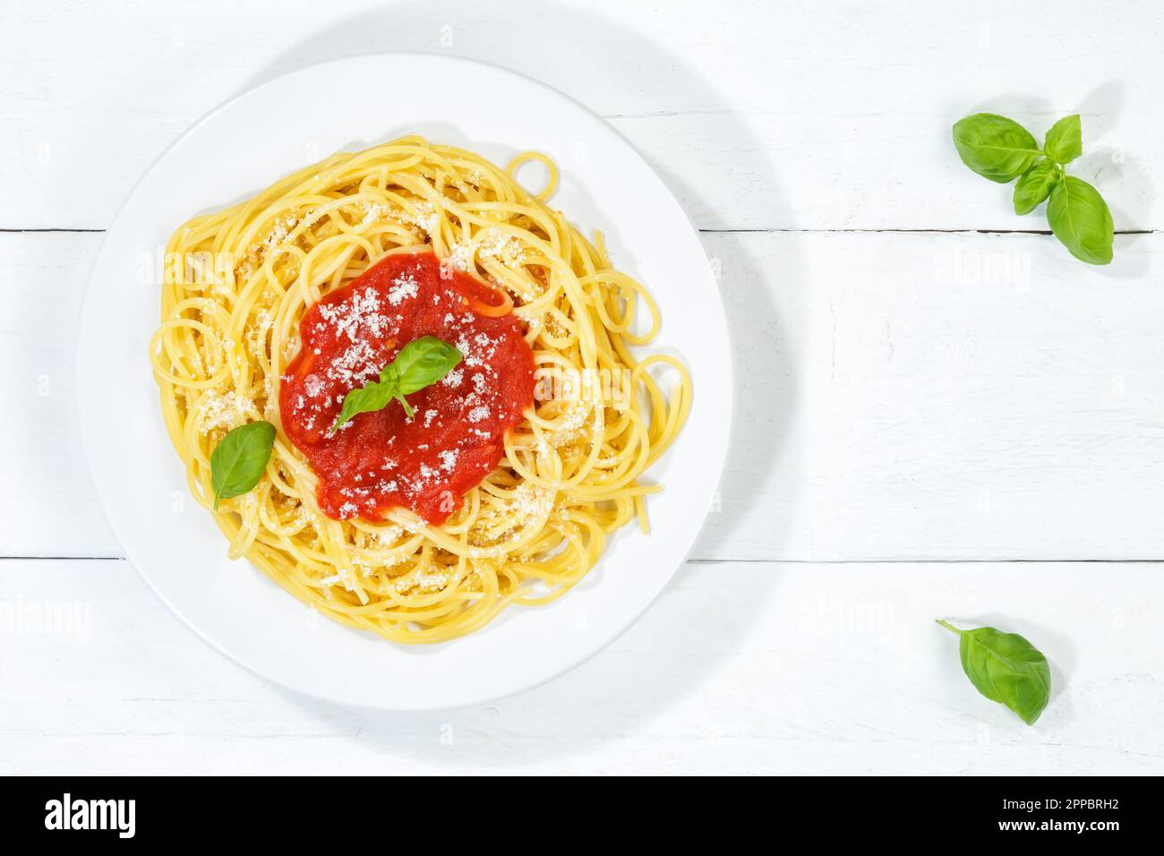 Küche space hi-res stock photography and images - Alamy