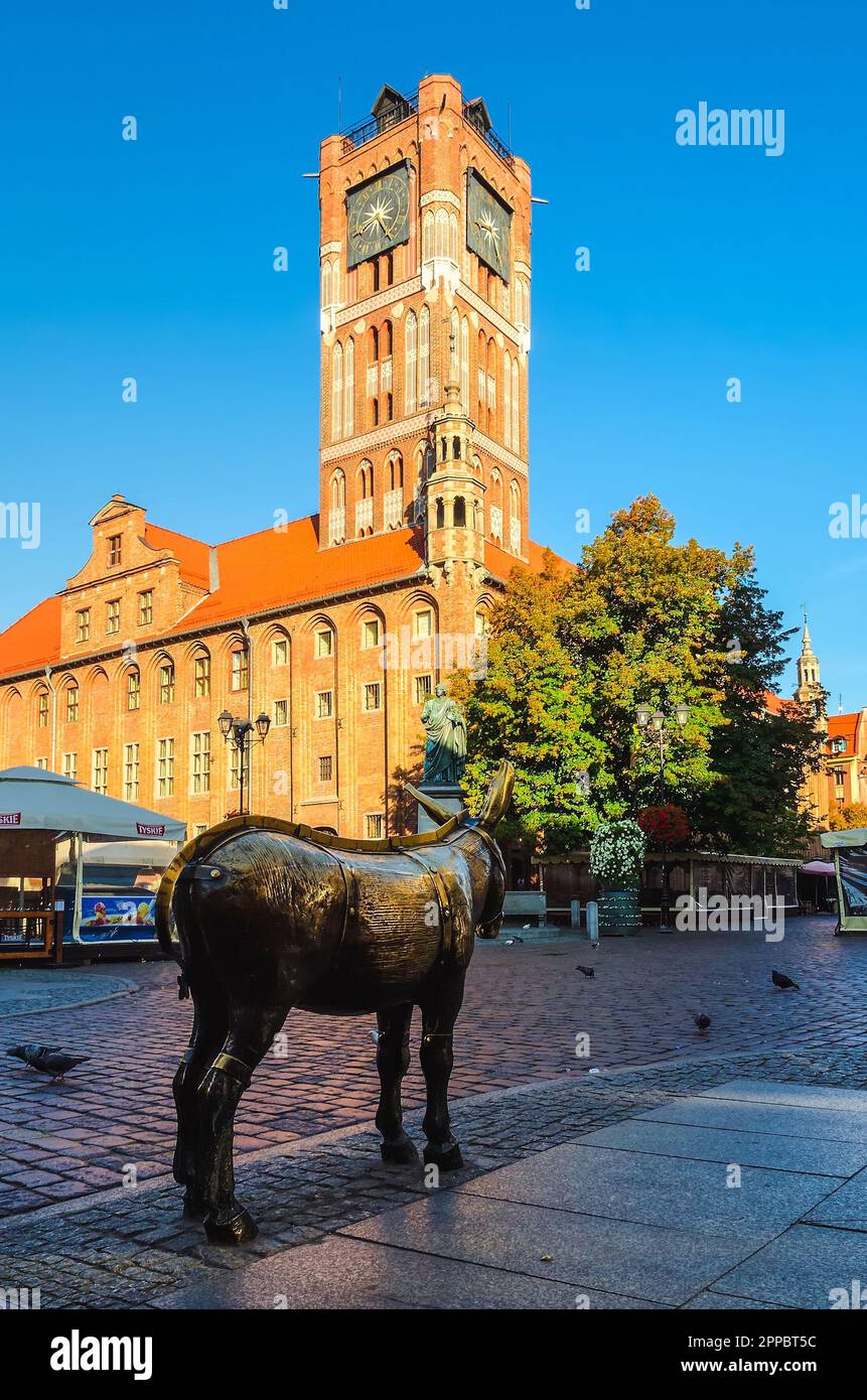 Torun, Poland - September 17, 2014: Old Town Hall in Torun, Poland. The ...