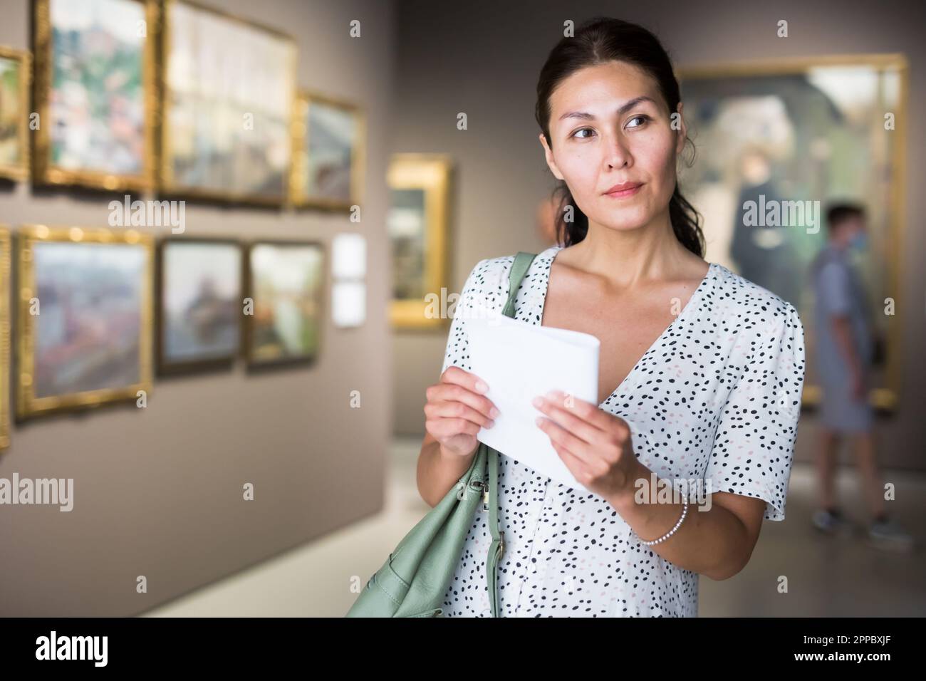 Paris exhibition guide hi-res stock photography and images - Alamy