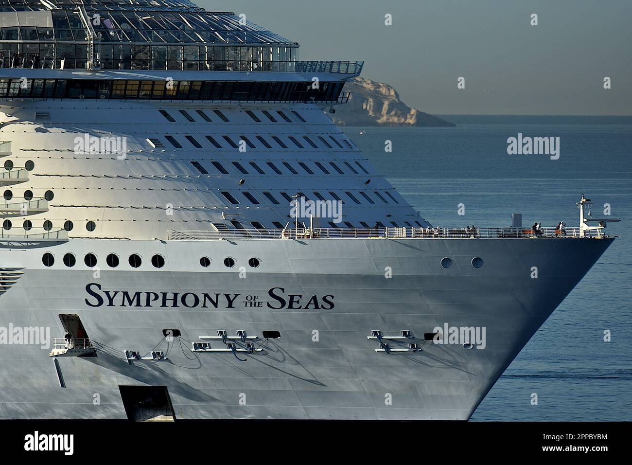 The passenger cruise ship Symphony of the Seas arrives at the French ...