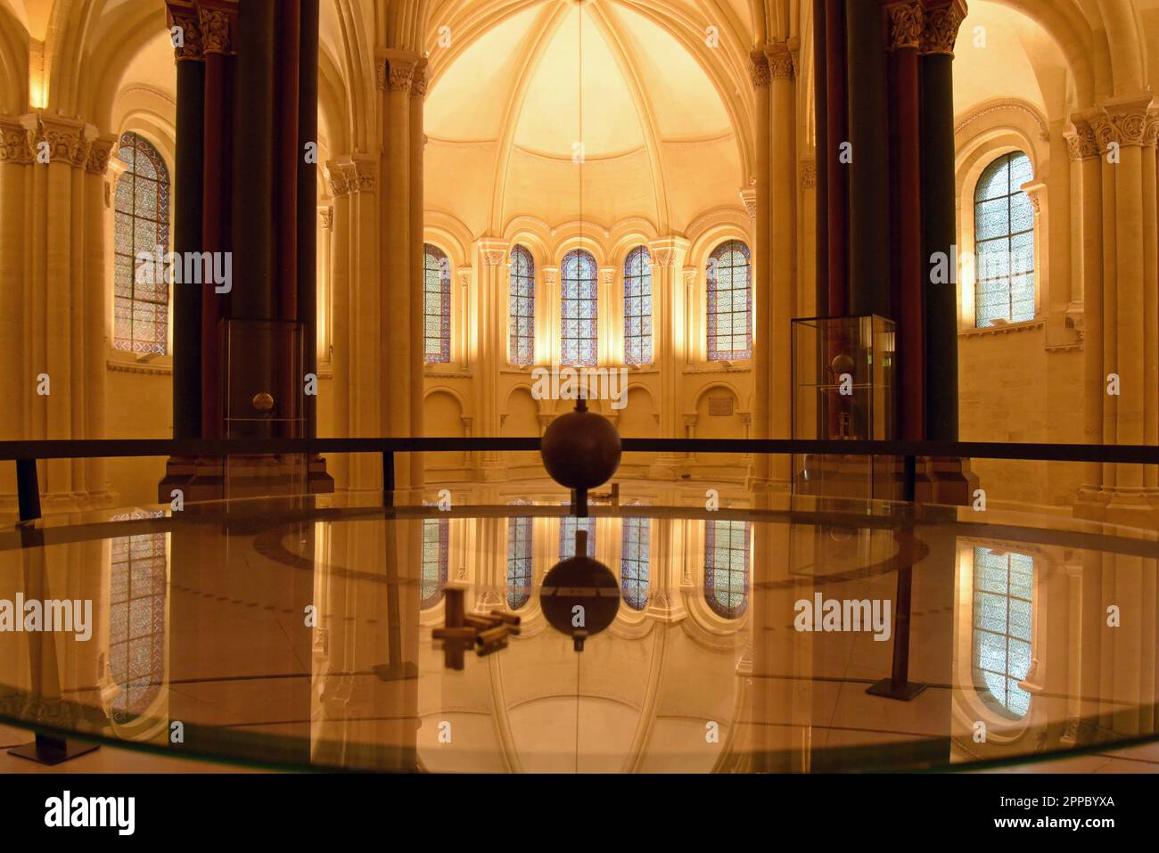 Foucault's pendulum, that follows the earth's rotation, on display in ...