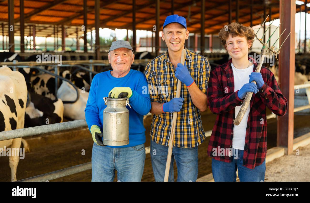 Cheerful friendly farm workers hi-res stock photography and images - Alamy