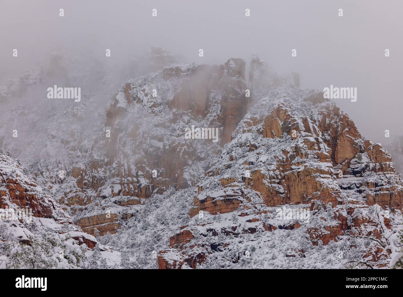 Snow Covered Sedona Arizona Winter Landscape Stock Photo - Alamy