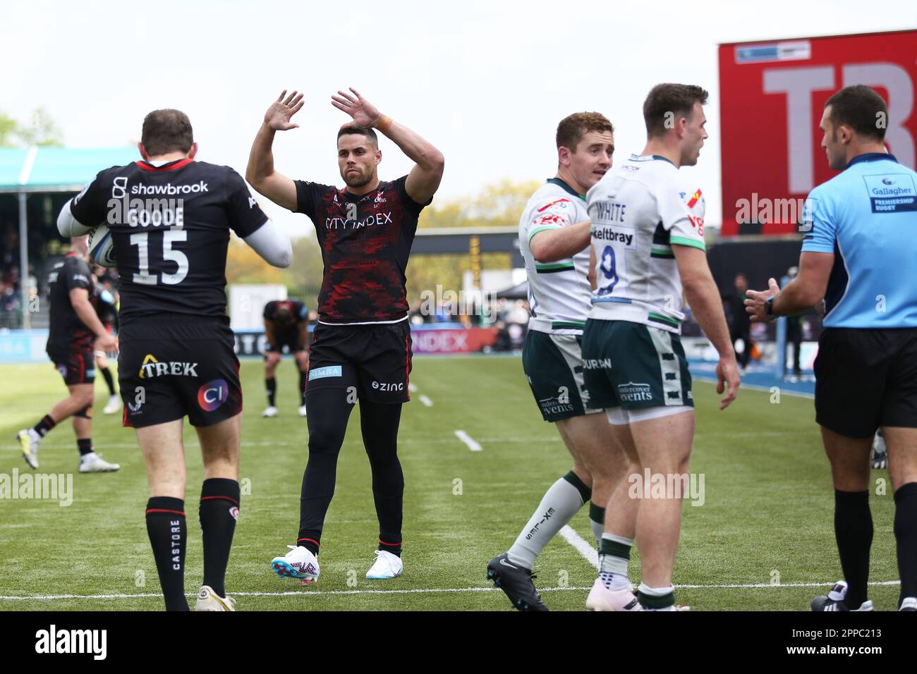 London, UK. 23rd Apr, 2023. Alex Goode of Saracens celebrates his try ...