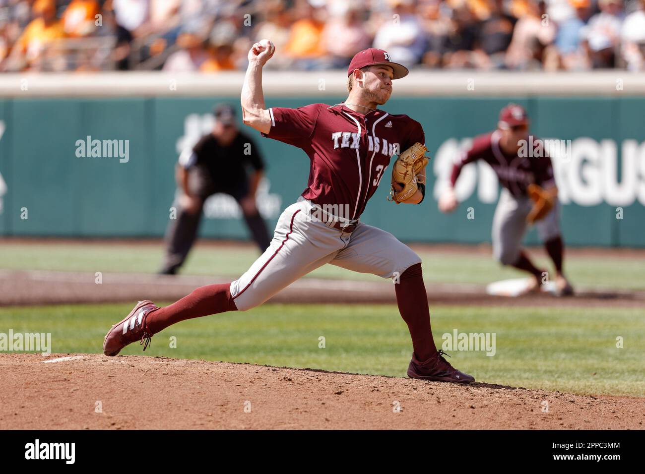 Texas A&M Aggies relief pitcher Brad Rudis (32) in action against the ...