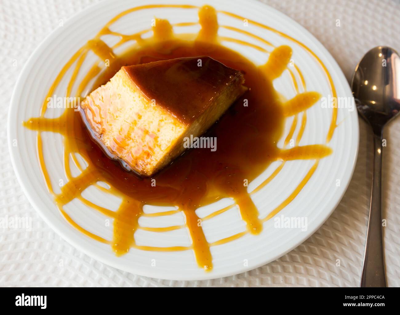 Flan catalan hi-res stock photography and images - Alamy