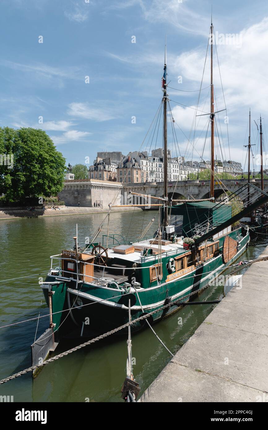 View of an old green sailing ship at the seine river near the Pont Neuf ...