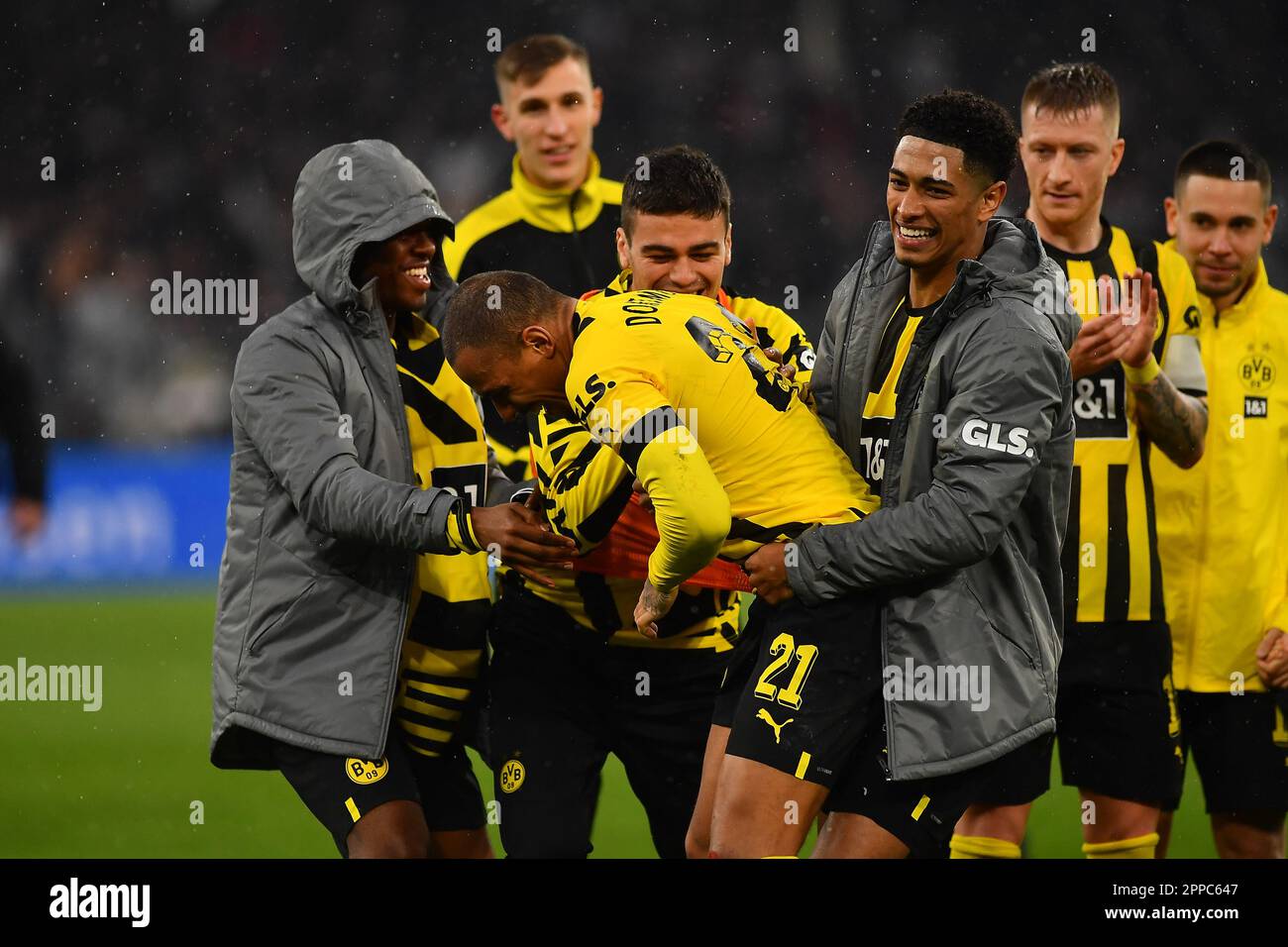 Jude bellingham dortmund april 2023 hi-res stock photography and images ...