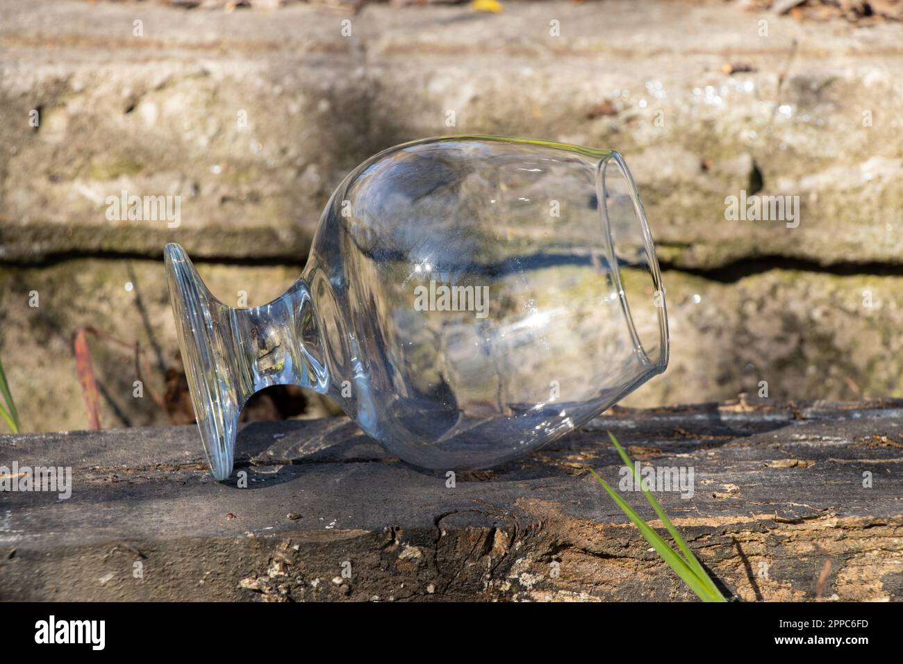 Beer jug stands hi-res stock photography and images - Alamy
