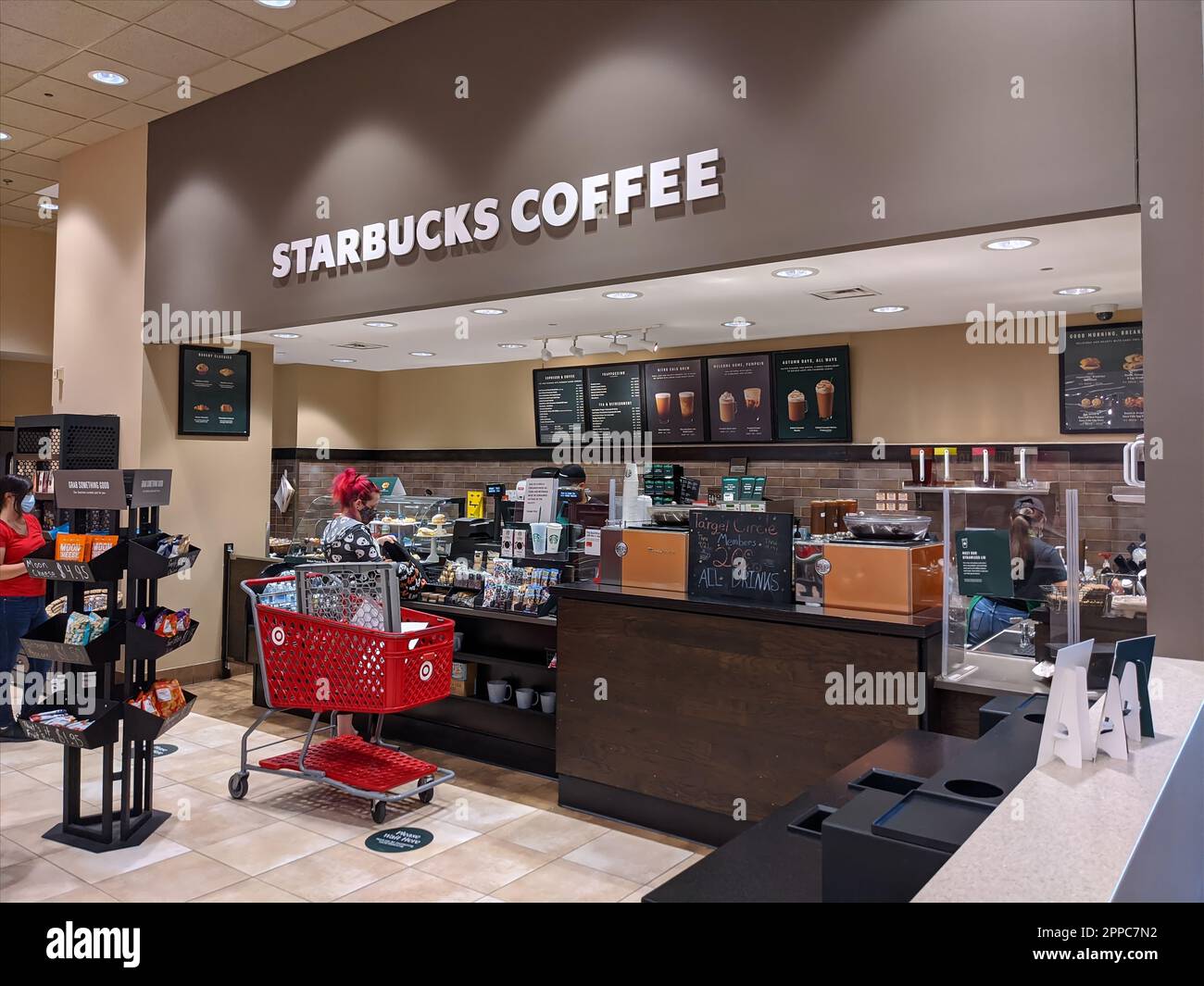 Ordering starbucks hi-res stock photography and images - Alamy