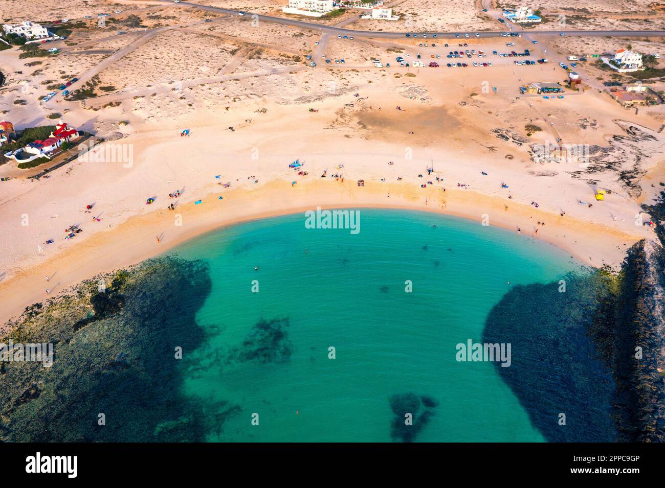 View of the beautiful Playa Chica Beach, El Cotillo, Fuerteventura ...