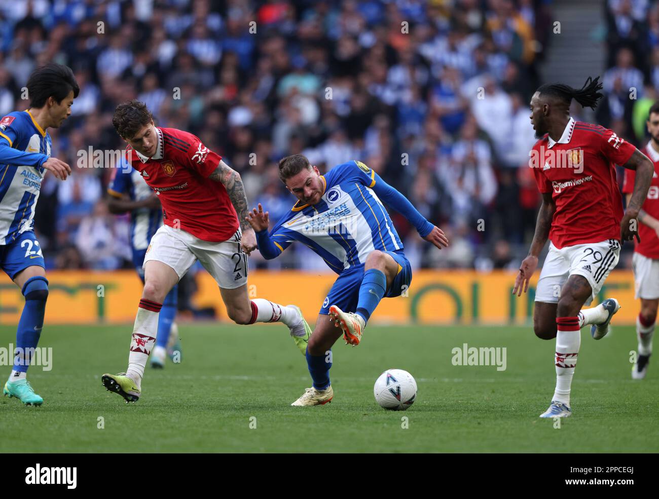 London, UK. 23rd Apr, 2023. Victor Lindelof (MU) Alexis MacAllister (B ...