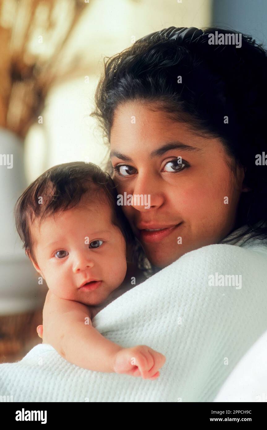 Latina new mother hi-res stock photography and images - Alamy