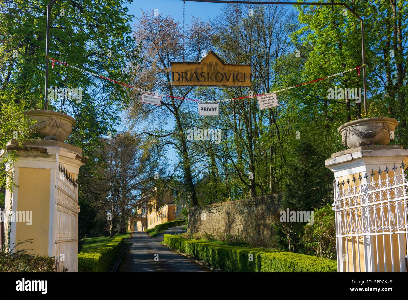 Draskovich castle hi-res stock photography and images - Alamy