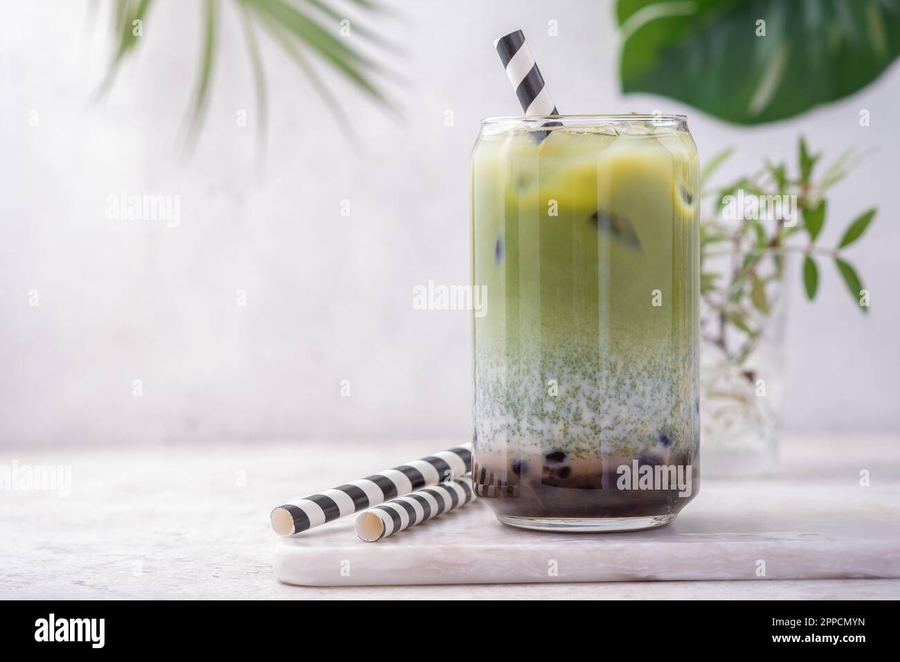 Milk bubble tea with tapioca pearls and honey Stock Photo - Alamy