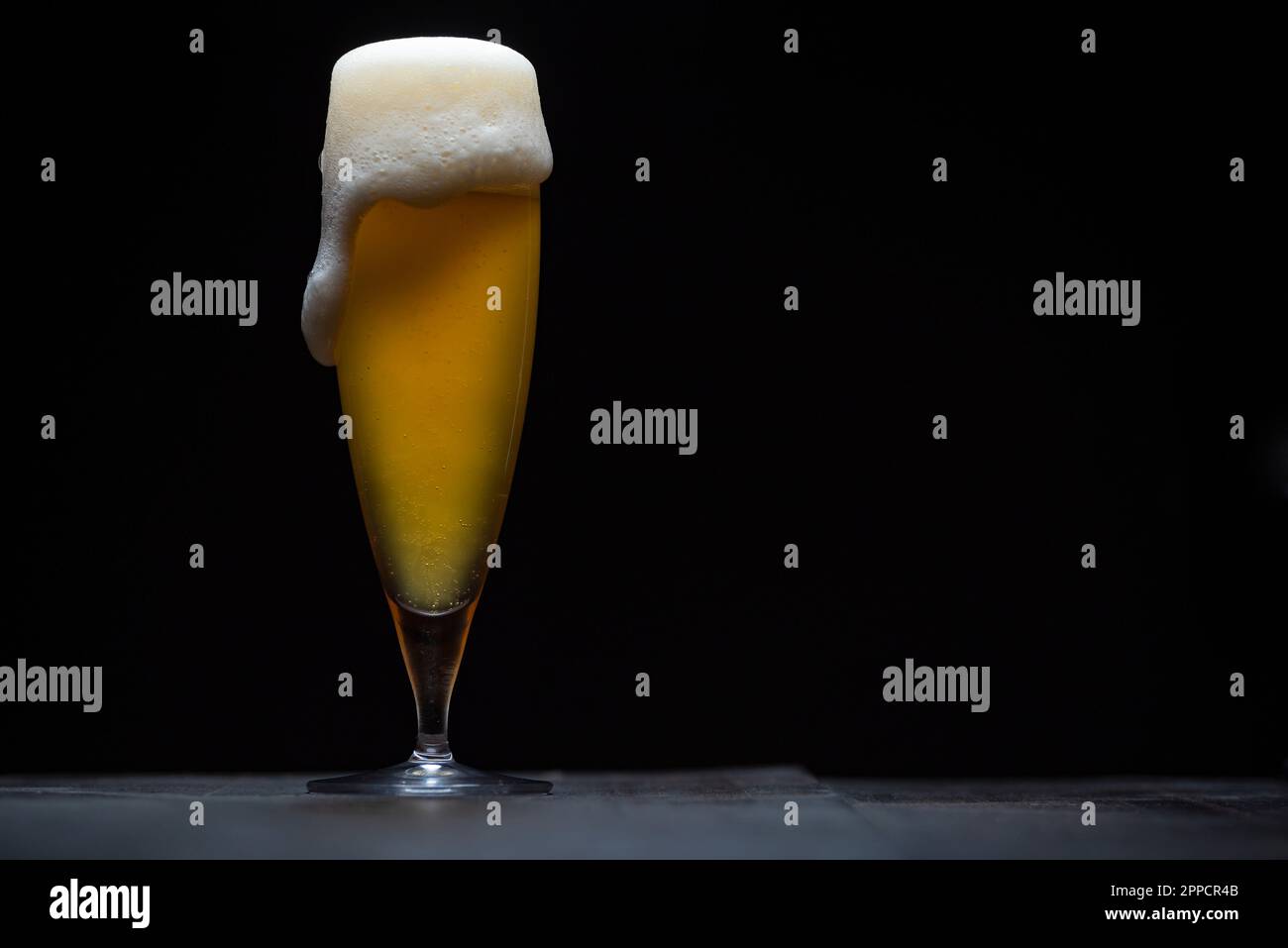 Delicious home brewed beer in a beer glass Stock Photo - Alamy