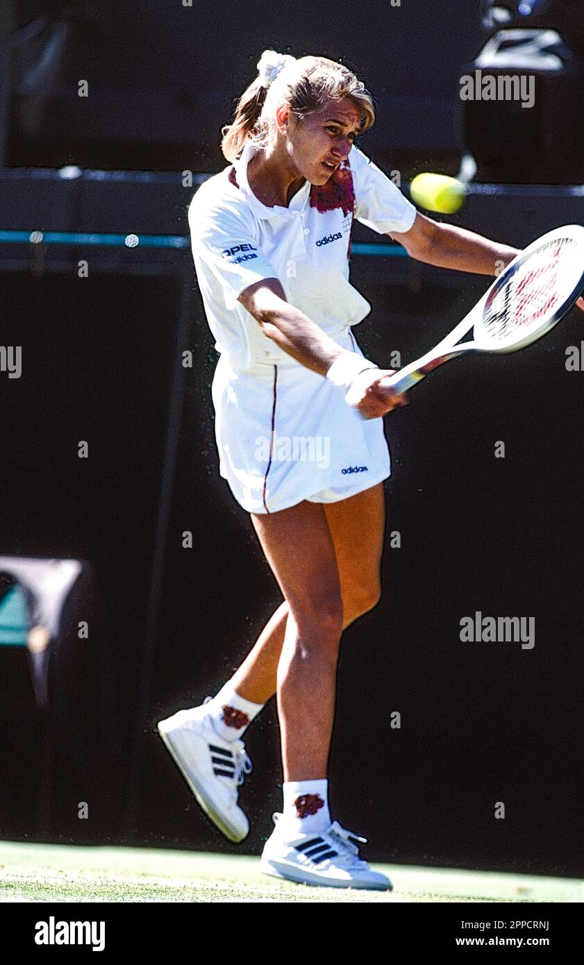 Steffi Graf (GER) competing at the 1995 Wimbledon Championships Stock ...