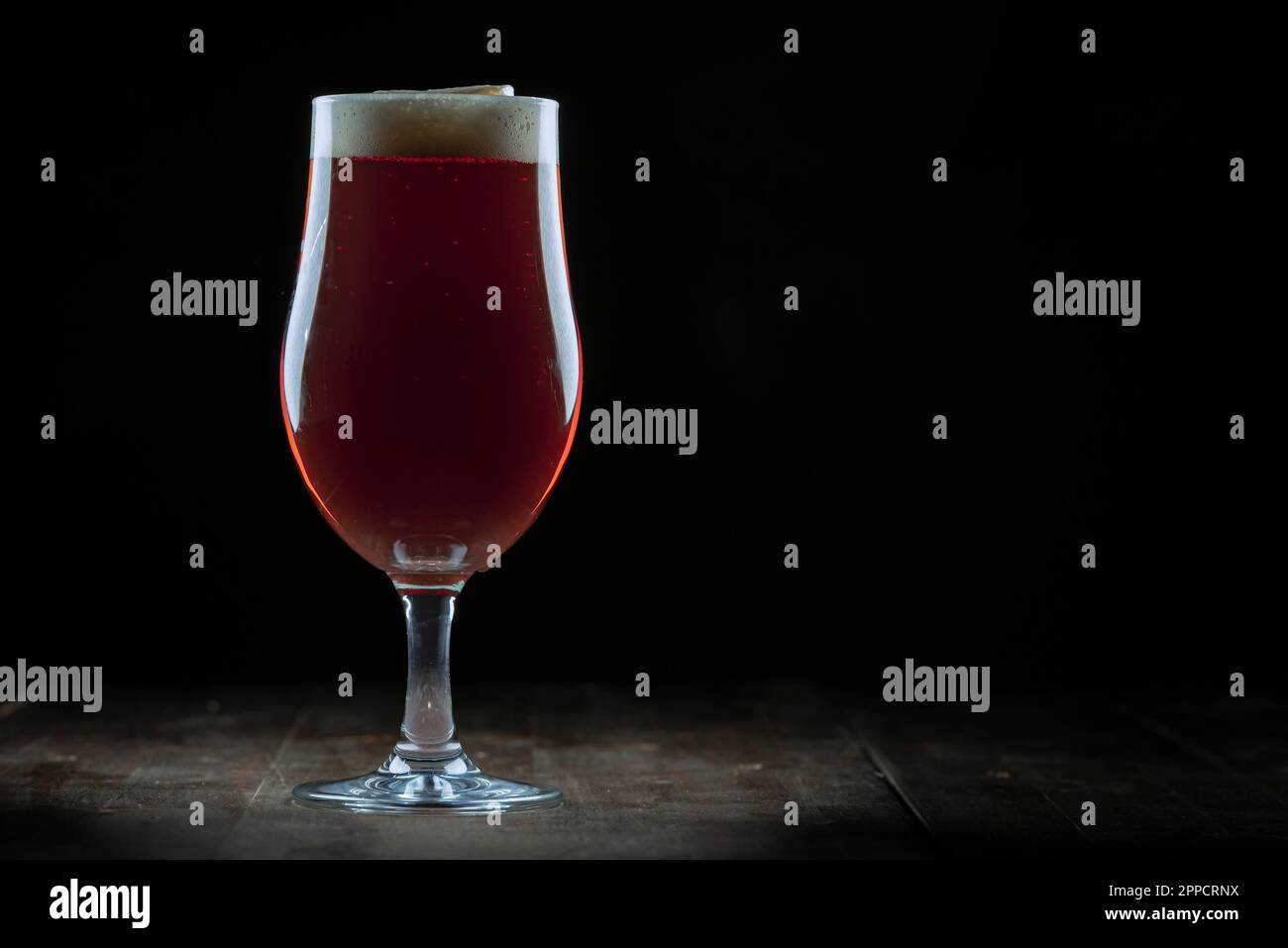 Delicious home brewed beer in a beer glass Stock Photo - Alamy